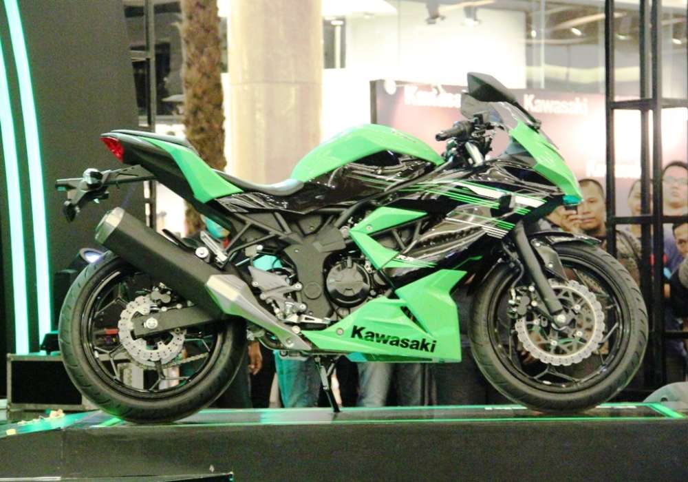 Kawasaki Ninja RR Mono aka 250SL introduced in Indonesia; 250cc, single ...