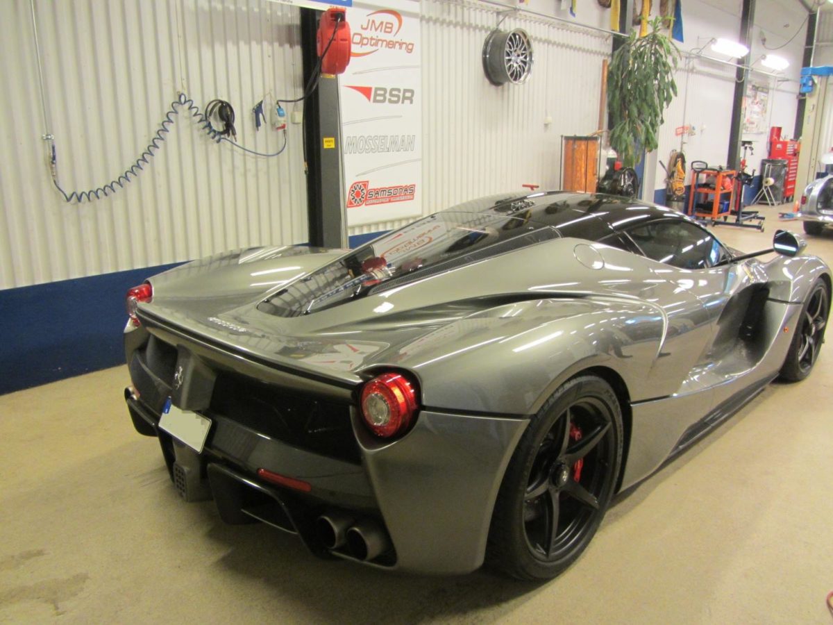 A tuned LaFerrari that makes 1036 bhp | Motoroids
