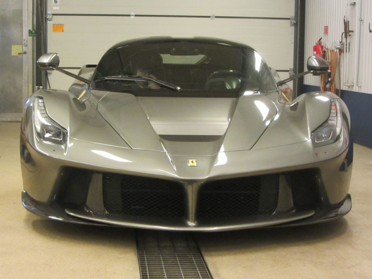 A tuned LaFerrari that makes 1036 bhp | Motoroids