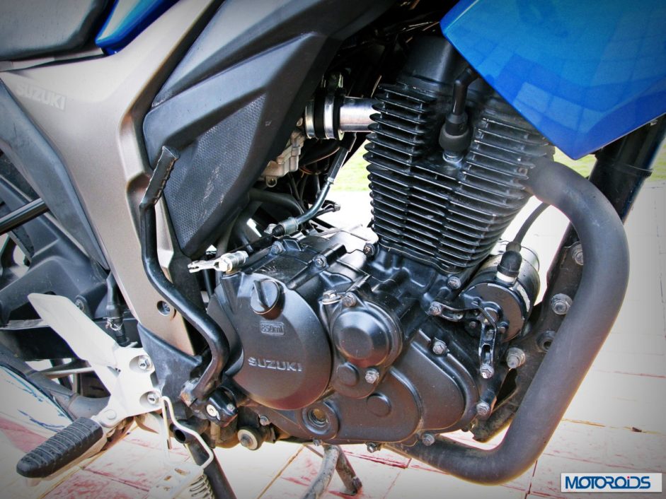 Suzuki Gixxer 155 Review : The Namesake | Motoroids - Part 3