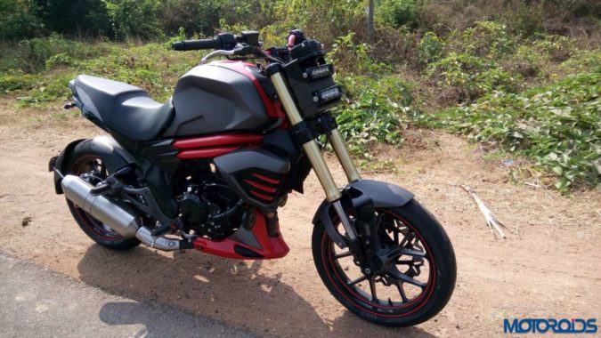 Bengaluru’s first modified Mahindra Mojo goes matte grey and red ...