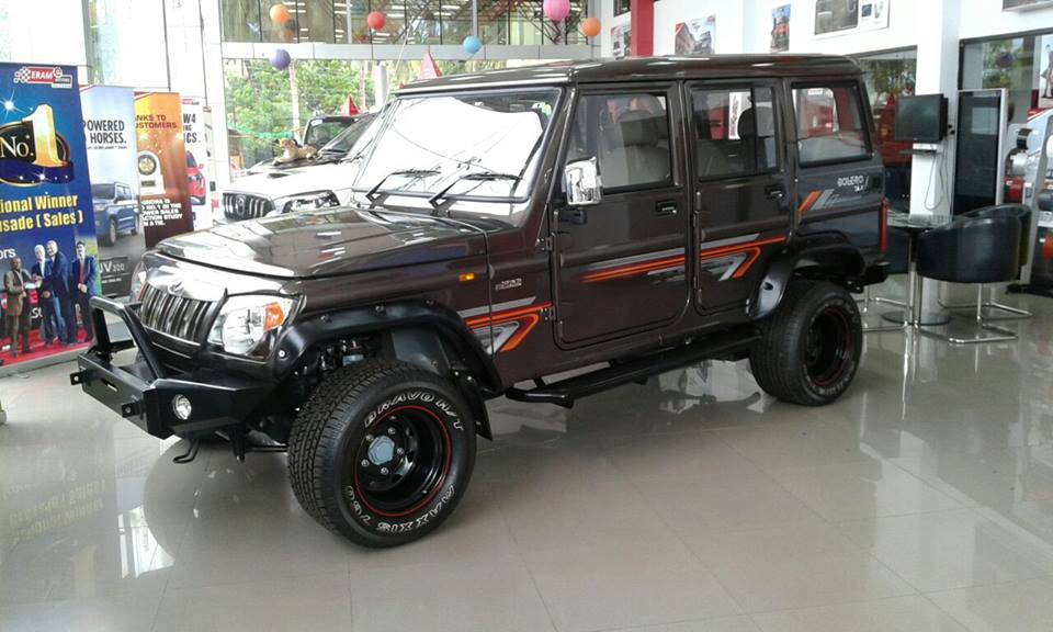 Tastefully modified Mahindra Bolero spotted at a dealership | Motoroids