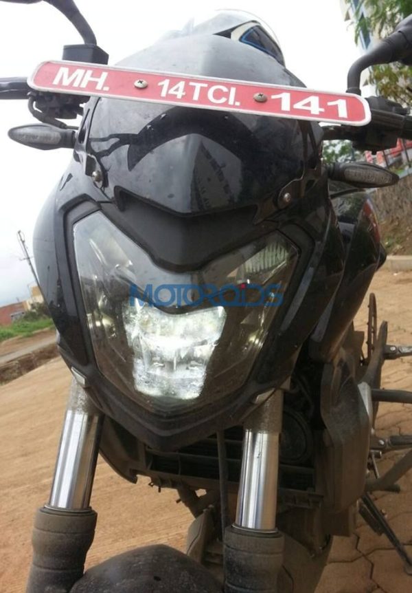 Here’s how the Bajaj Pulsar CS 400 looks like in black | Motoroids