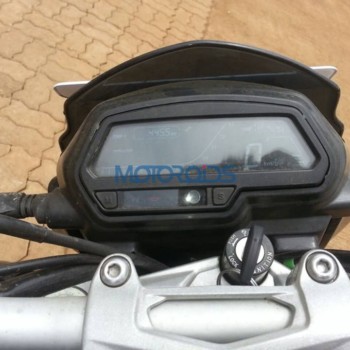 Here’s how the Bajaj Pulsar CS 400 looks like in black | Motoroids