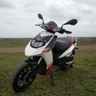 Aprilia SR 150 : First Impressions and Image Gallery | Motoroids