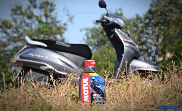 Motul All About Lubes : Choosing The Right Oil for your Scooter | Motoroids
