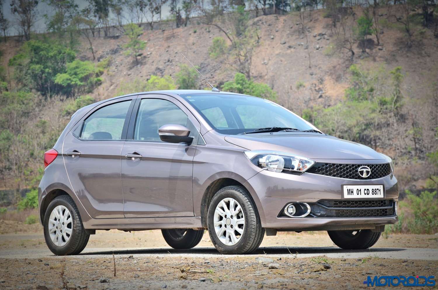 Tata Tiago Diesel 11,400 km Long Term Review : Fantastico, Indeed ...