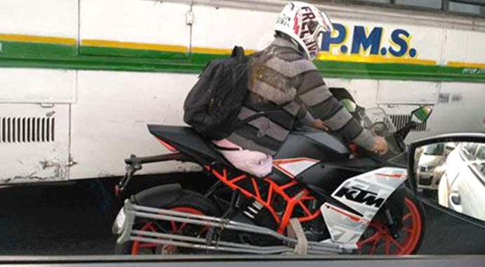 These Pics Of A Man With An Amputated Leg Riding His KTM Are Going ...