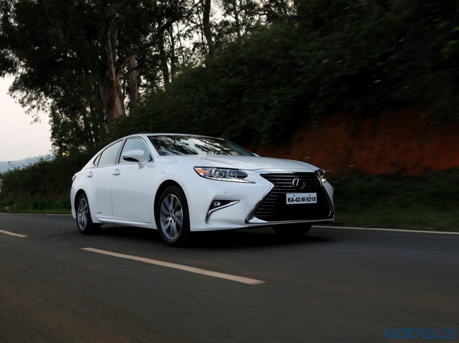 Lexus ES 300h First Drive Review : Modern Classic | Motoroids