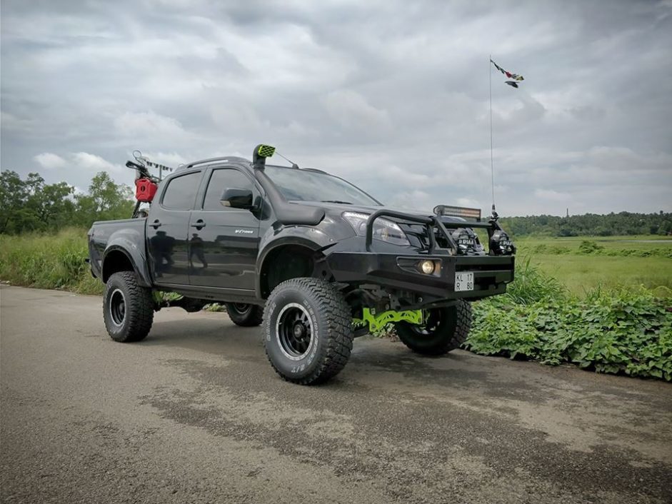 VIDEO: This Modified Isuzu D-Max V-Cross Will Dwarf Almost Anything ...