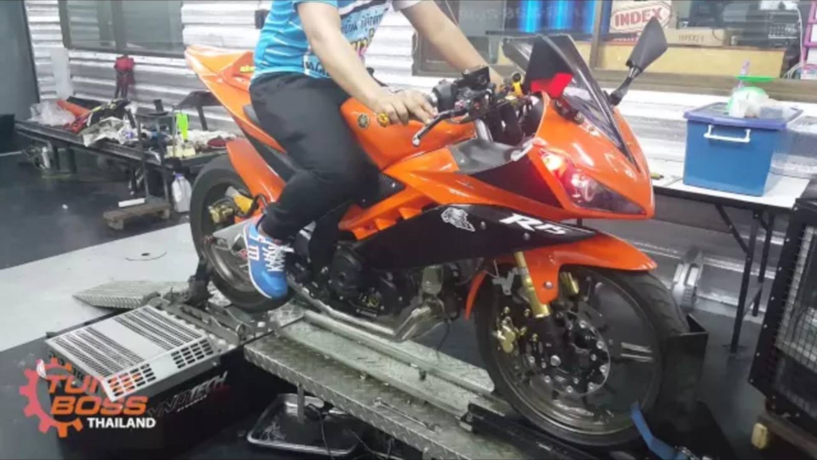Yamaha R15 Hits a Top Speed of 180 kmph with a Turbocharged Engine ...
