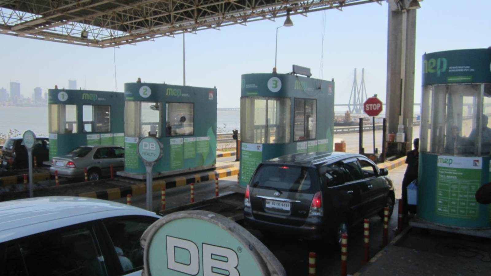 Toll Booth Rules – Five Things You May Not Know | Motoroids