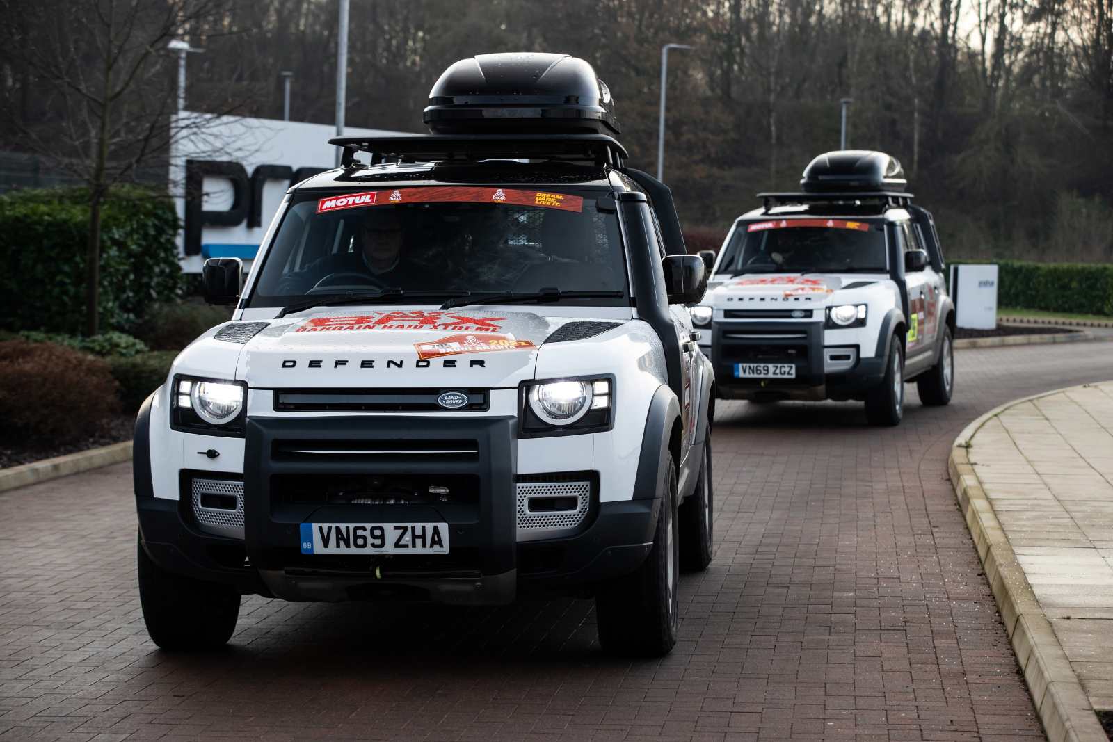 Land Rover Defender Set to Play a Vital Role in Dakar 2021 As a Support ...