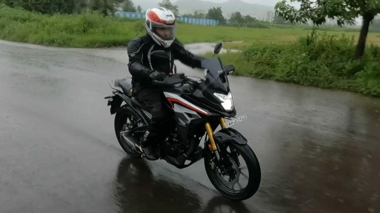 Honda CB200X First Ride Review: Is It A True-Blue ADV Or Just An ‘Urban ...