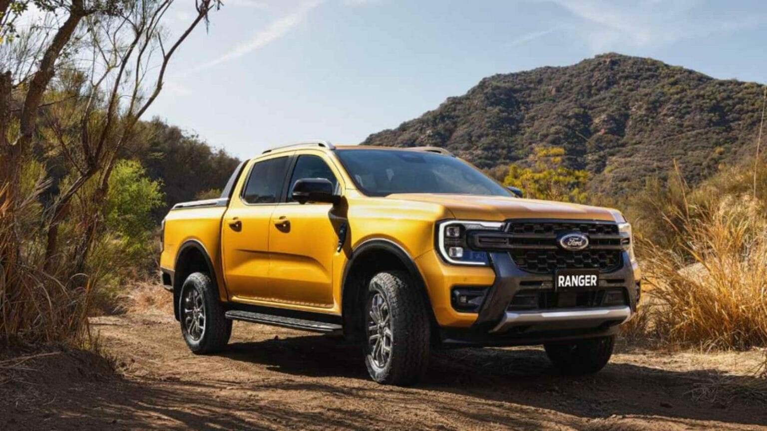 All-New Ford Ranger Breaks Cover! | Motoroids