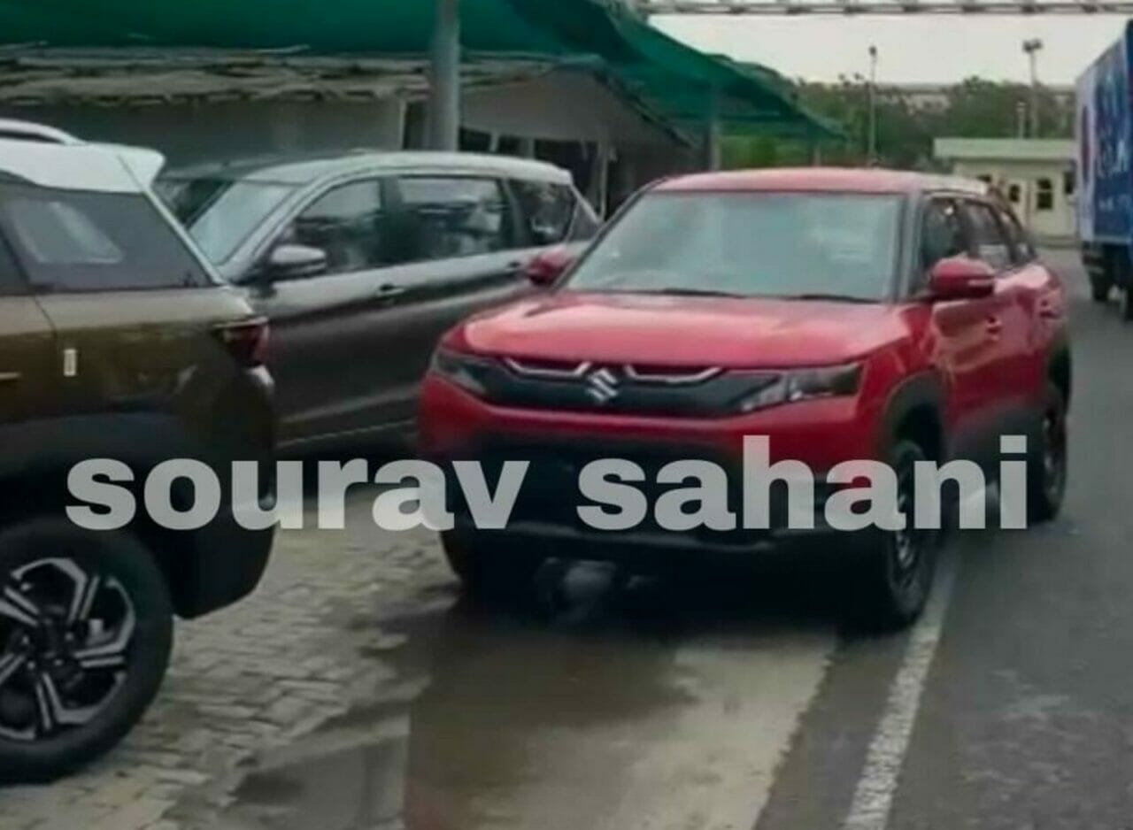 Maruti Suzuki Brezza Facelift Is Ready For Launch! | Motoroids