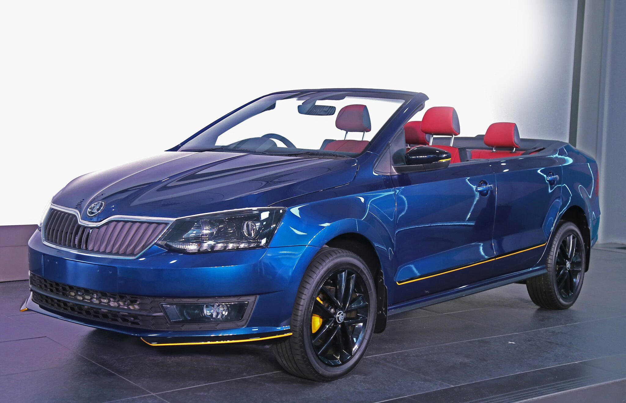 Skoda Showcases Rapid Convertible – A Student Car Project | Motoroids